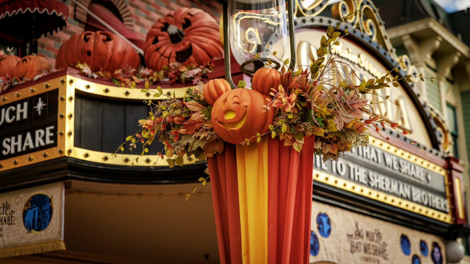 Get Ready for Spooky Season: Disneyland Resort Announces Halloween ...